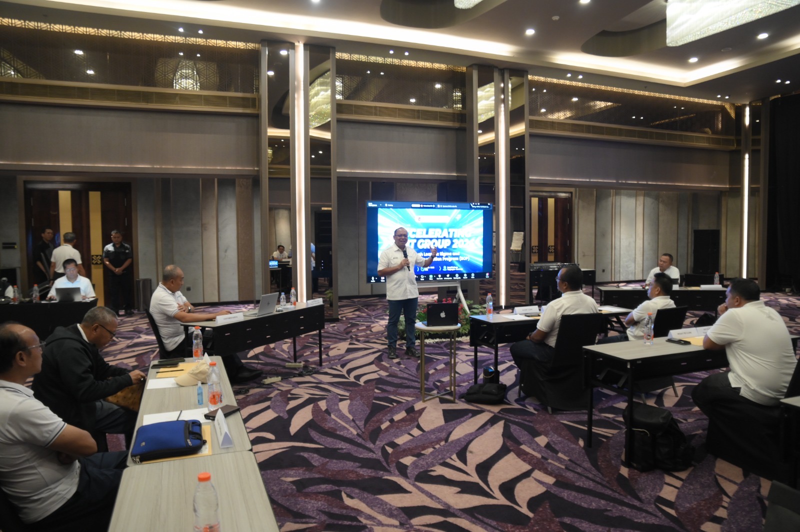 Dari Pelabuhan Belawan, Bantuan Logistik TNI AD Menuju Wilayah ...